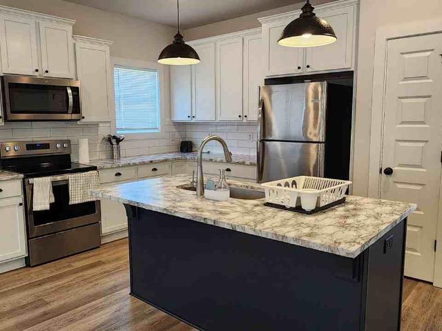 380 Lake St, Unit 1 First Floor 3 Bedroom Home for Rent at 380 Lake St #3, Athens, GA 30601