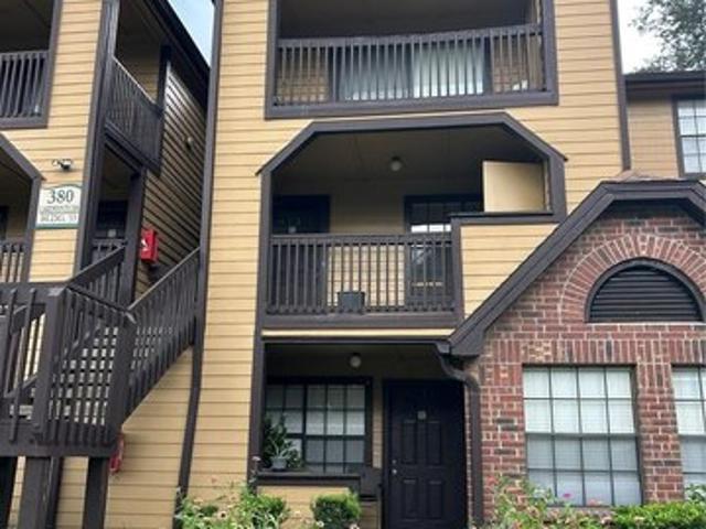380 Lakepointe Dr Unit 202, Altamonte Springs, FL 32701