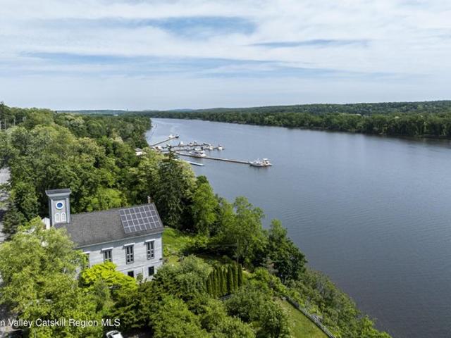 380 Main St, New Baltimore, NY 12124