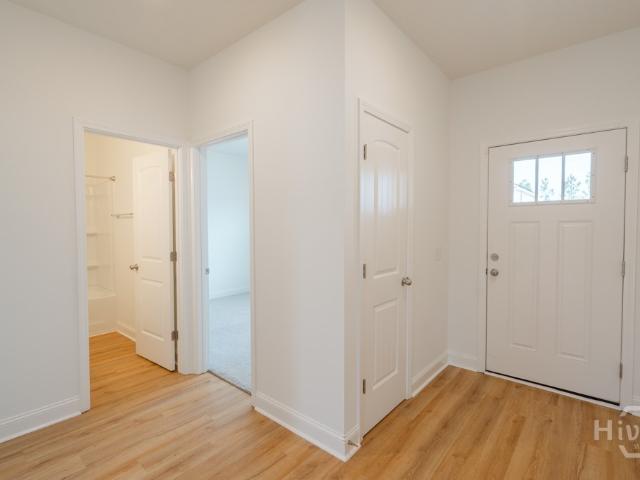380 McClelland Loop NE