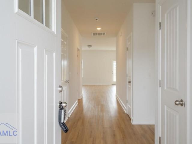 380 McClelland Loop NE