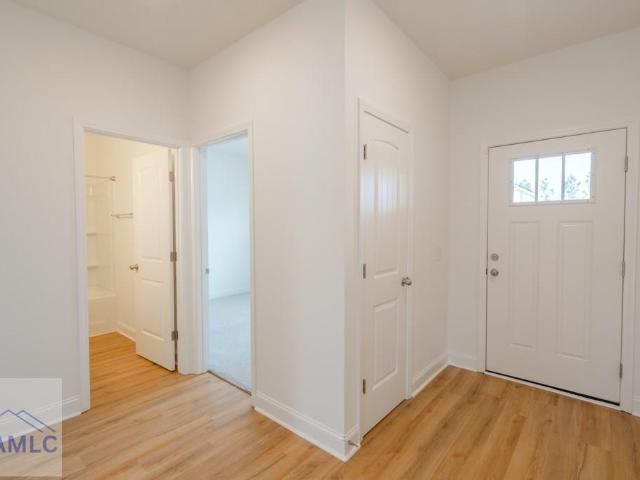 380 McClelland Loop NE