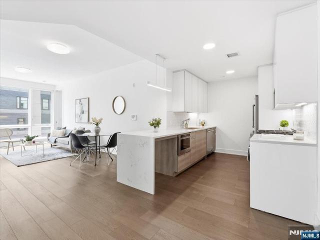 380 Newark Avenue # 406