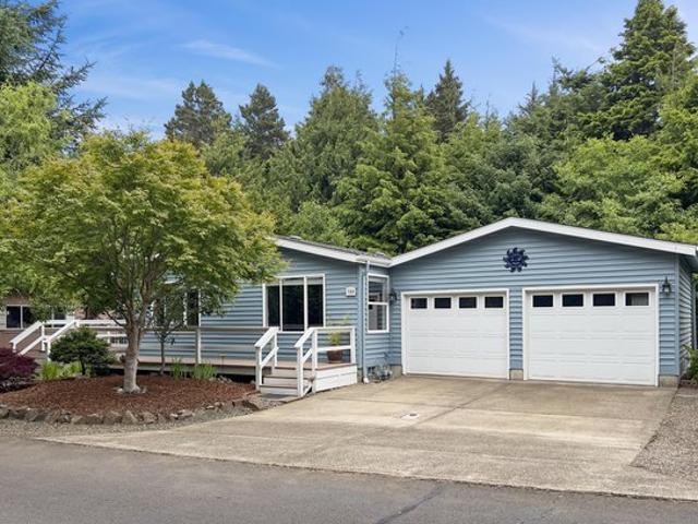 380 Seagrove Loop, Lincoln City, OR 97367