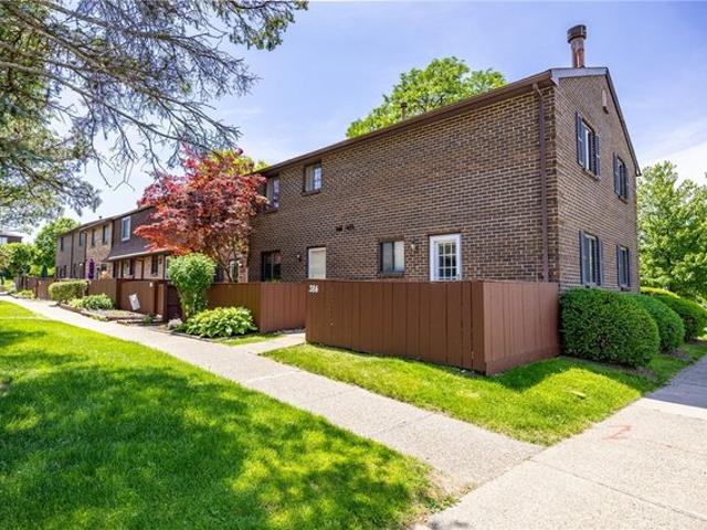 380 Surrey Hill Way, Rochester, NY 14623