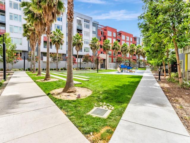 380 Riesling Avenue 21