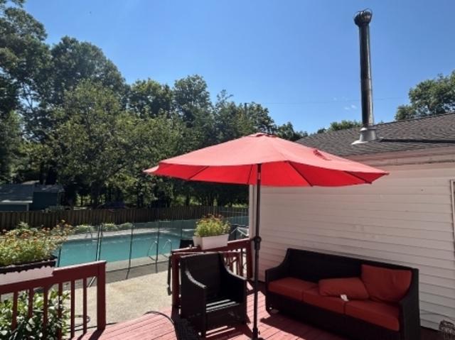 380 Ringwood Ave