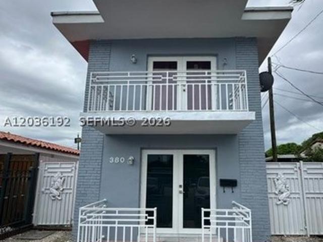 380 W 45th St, Hialeah, FL 33012
