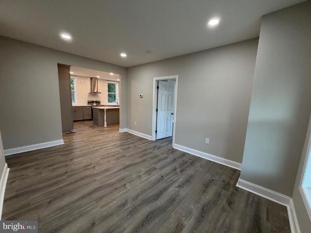 380 W Weymouth Road