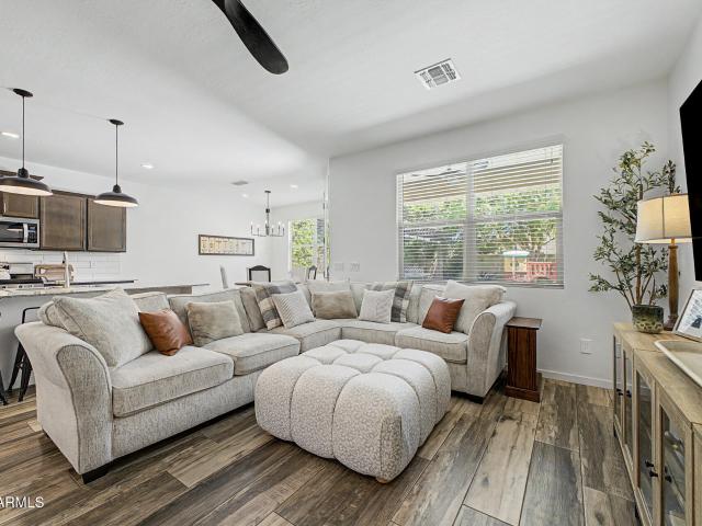 380 W Pelipa Drive
