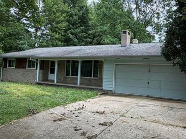 38140 Rogers Rd, Willoughby Hills, OH 44094