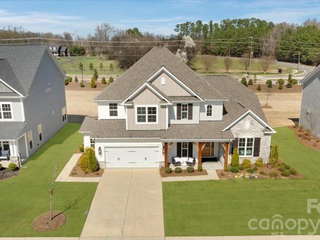 3814 Dahlia Dr, Harrisburg, NC 28075 | MLS #4374