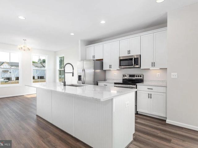 3814 Drayton Ct, Fredericksburg, VA 22408 | MLS #VASP2040 | Compass