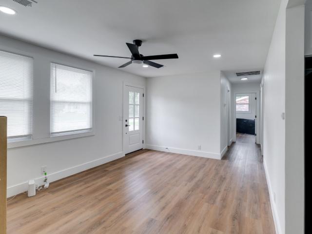 3814 Plantation Dr