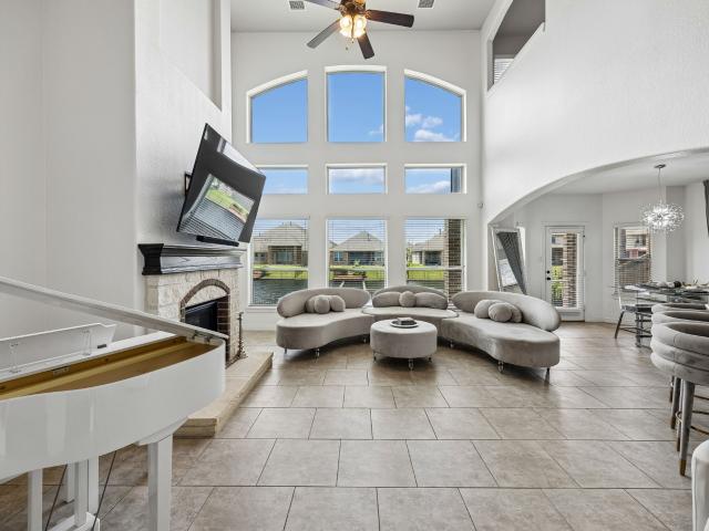 3814 Varna Court