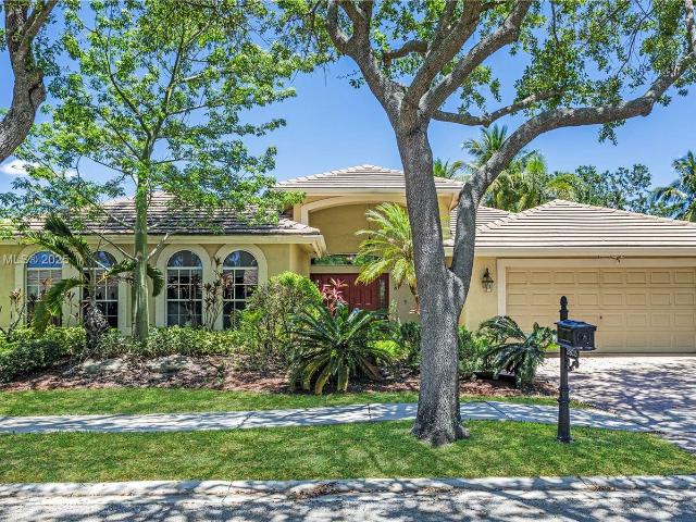 3815 Oak Ridge Cir, Weston, US, FL
