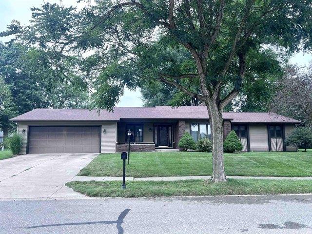 3815 Bent Oak Trl, Elkhart, IN 46517