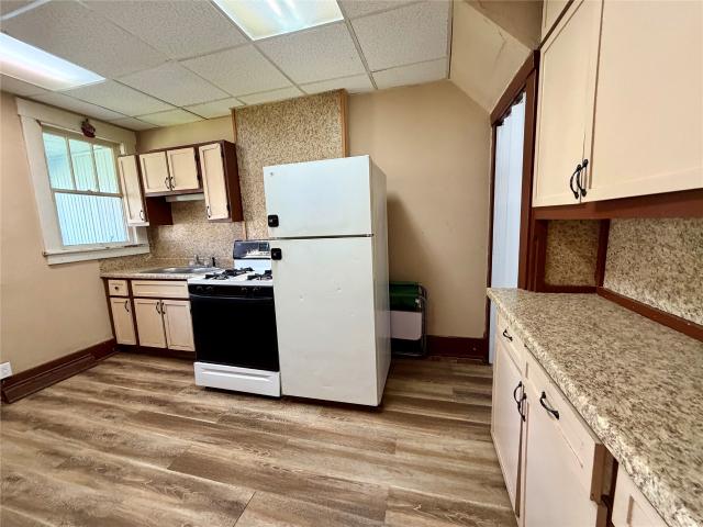 3815 DRAPER Place