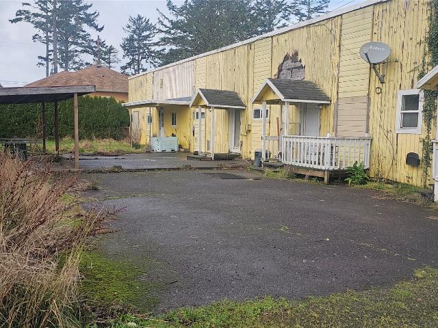 3815 L Place