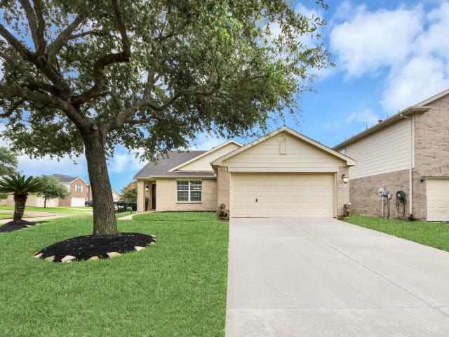3815 Pebble Garden Lane