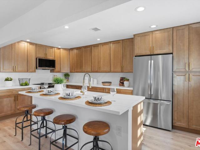 3815 W 60th St, Los Angeles, CA 90043 | MLS #26823