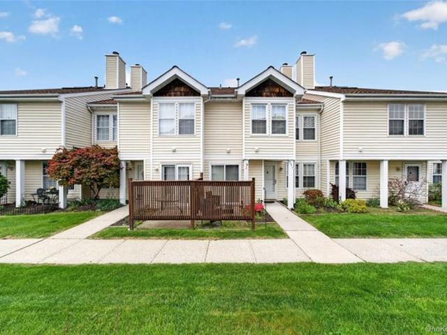3815 Whispering Hills Dr, Chester, NY 10918