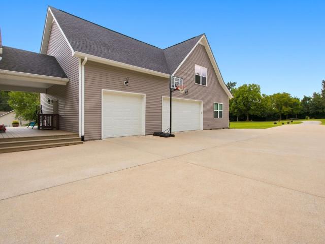 3816 Petty Ln