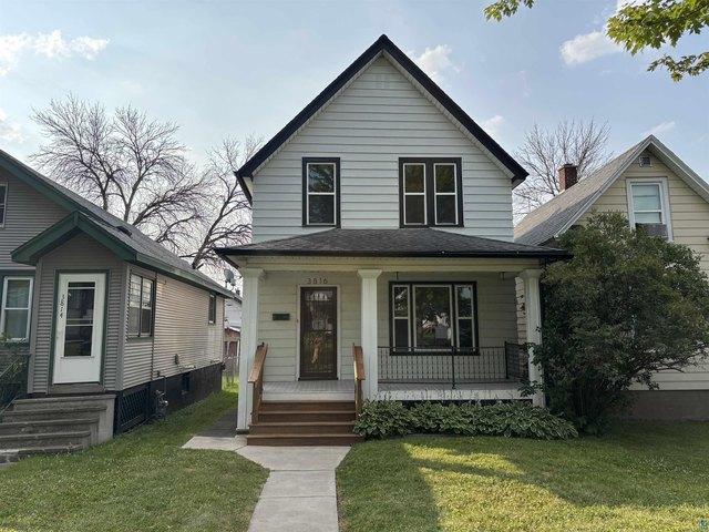 3816 W 5th St, Duluth, MN 55807