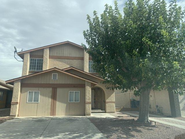 3817 N Summer Breeze Cir, Las Vegas, NV 89108