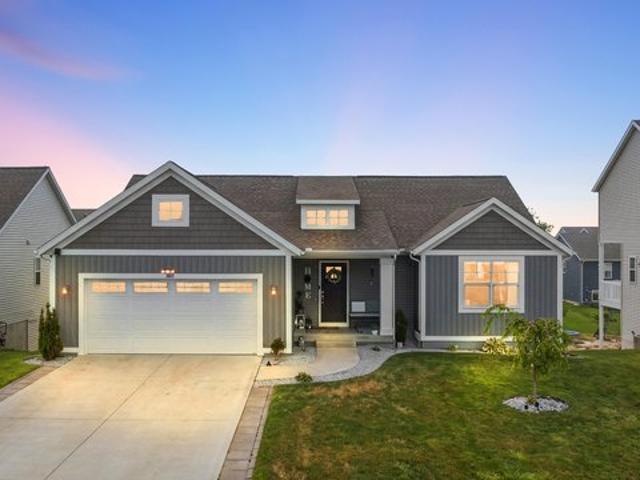 3817 Elderberry Dr, Holland, MI 49424