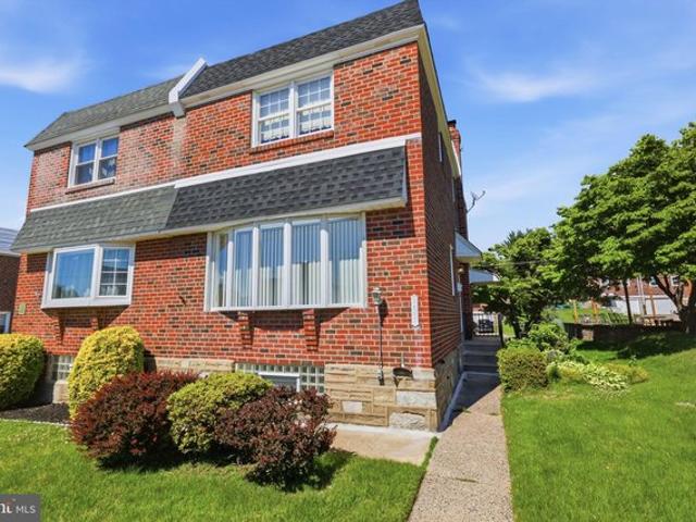 3817 Kirkwood Rd, Philadelphia, PA 19114