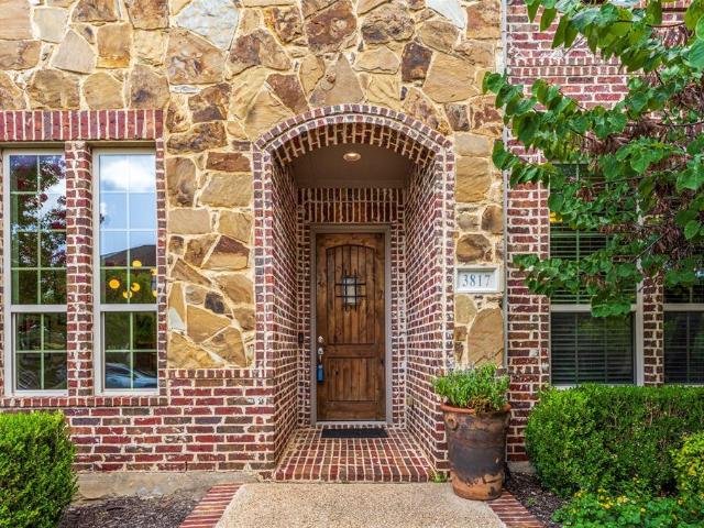 3817 Plum Vista Place