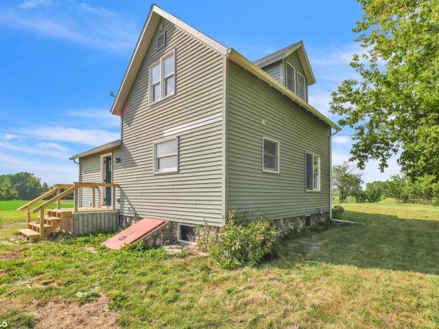 3818 E Hammell Beach Road