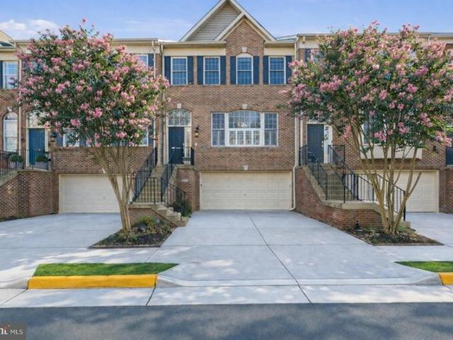 3818 Elmwood Towne Way, Alexandria, VA 22303