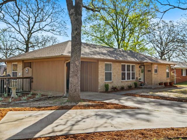3818 Lakeview Road