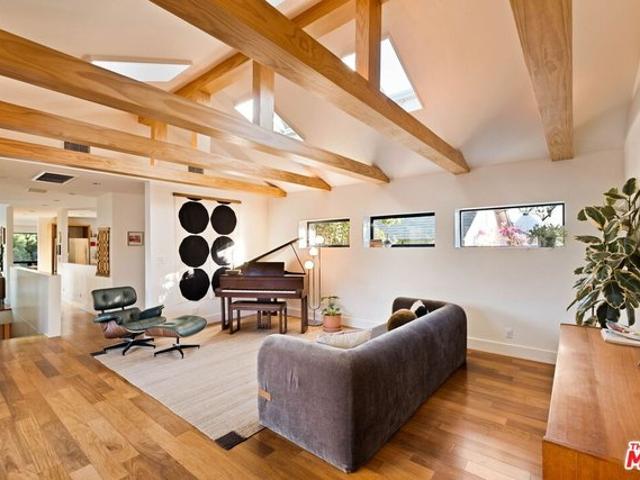 3818 Roderick Rd, Los Angeles, CA 90065