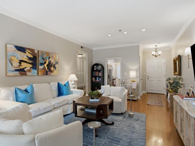 3818 West End Ave # 209