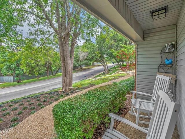 3818 Westchester Drive