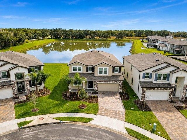 38190 Shale Stone Ct, Zephyrhills, FL 33540