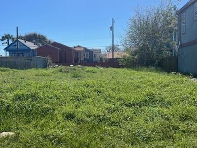 3819 Avenue S, Galveston, TX 77550