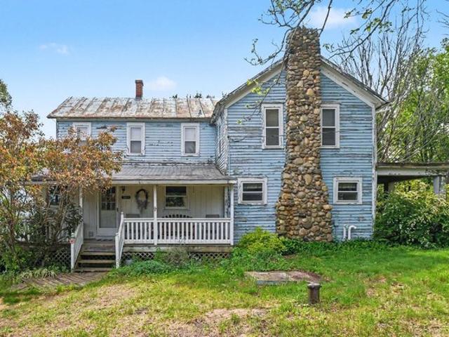 3819 E Bundy Rd, Coloma, MI 49038