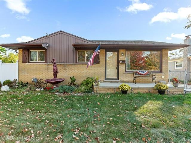 3819 Garfield St, Wayne, MI 48184