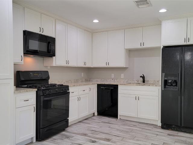 3819 Heatherbrook Drive