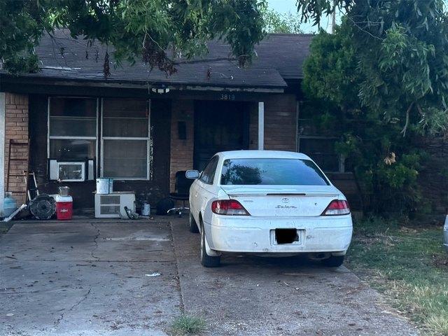 3819 King St, Houston, TX 77026