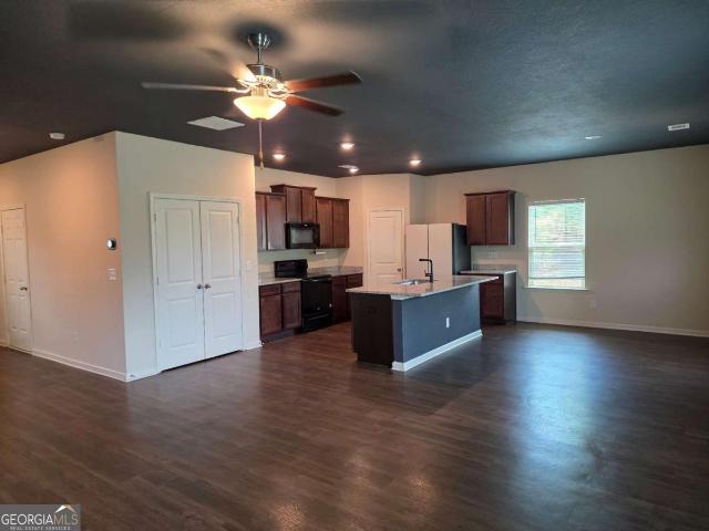 3819 Saddle Hill Way