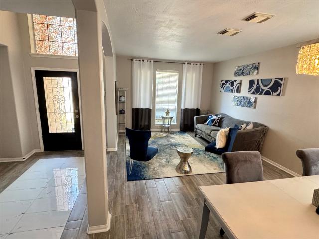 3819 Teal Maple Court