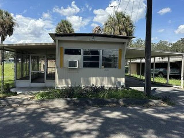38101 Bridge Ave, Zephyrhills, FL 33542