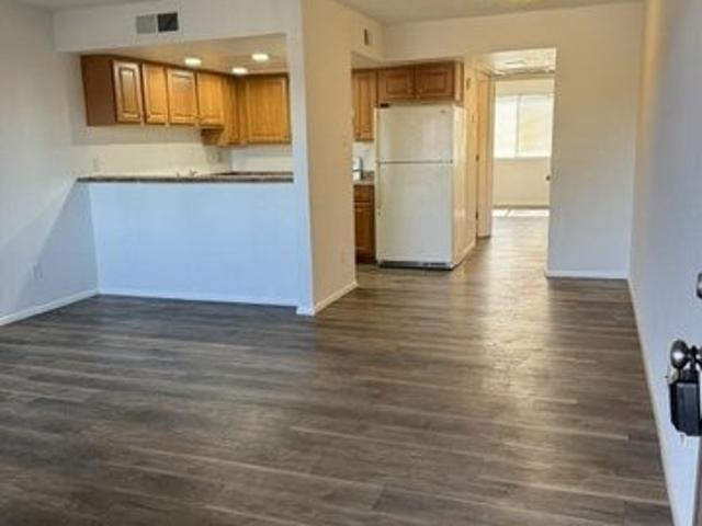 3810 N Maryvale Pkwy Apt 1049, Phoenix, AZ 85031