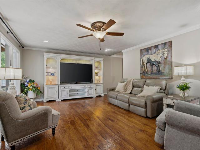 3810 Old Glasgow Road