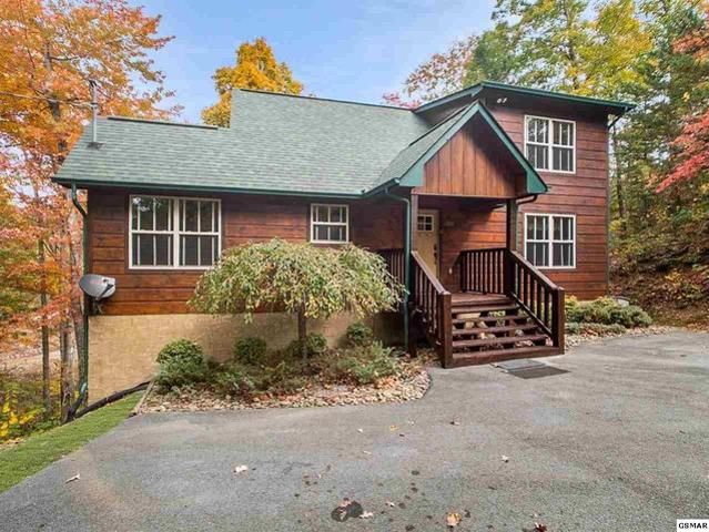 3810 Old Mountain Rd, Sevierville, TN 37876